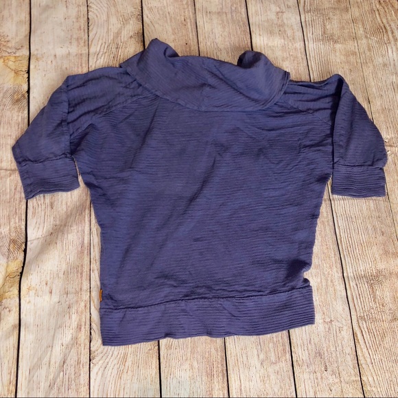 Lucy | Tops | Lucy Cowl Turtleneck 34 Sleeve Top | Poshmark